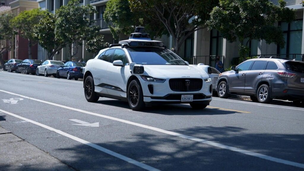 Uber to launch driverless taxis in London next year - Jamaica Observer