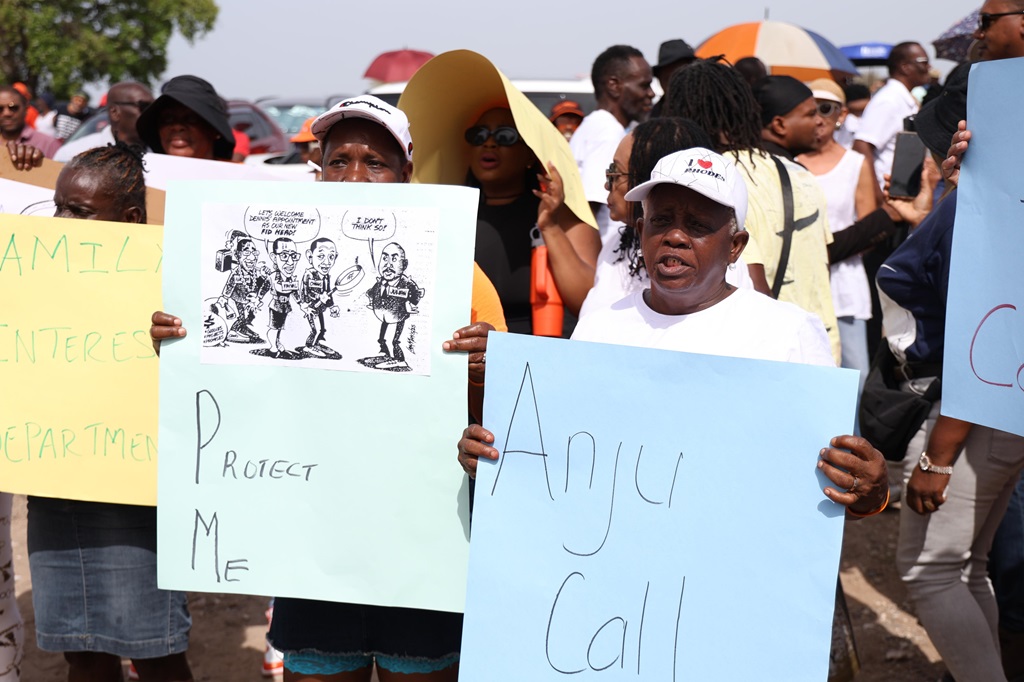 In pictures: PNP protests against Chung's FID appointment, says it ...