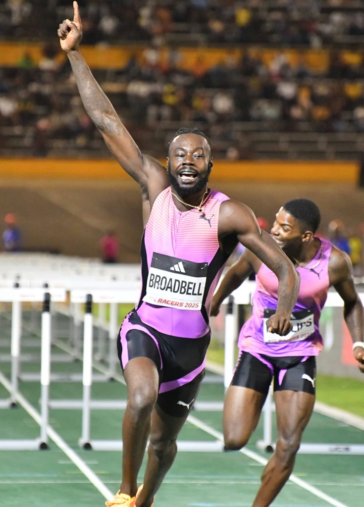 Racers Grand Prix: Broadbell smashes meet record in 110m hurdles ...