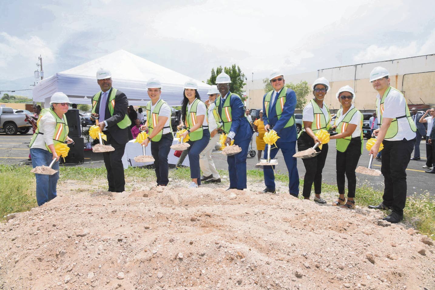 LOSHUSAN SUPERMARKET’S BIG BET - Jamaica Observer