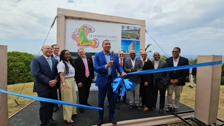 Ribbon cut for long-awaited start of US$1-billion Harmony Cove resort ...
