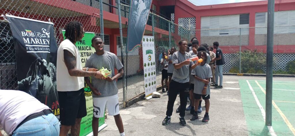 San Antonio player gifts basketball kits to St James students - Jamaica ...