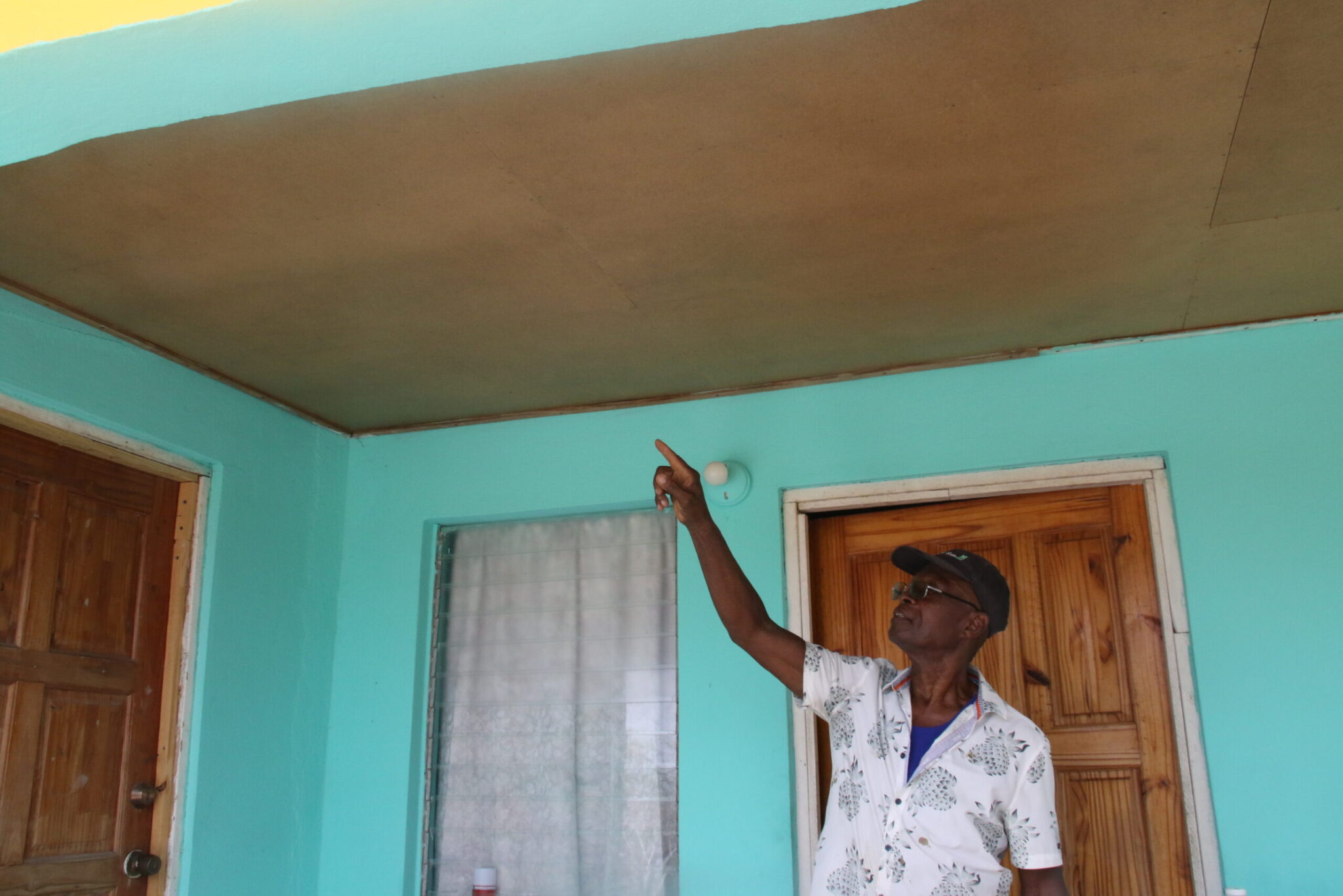 ‘Mi thank God’: 78-y-o woman gets roof fixed more than year after Beryl ...