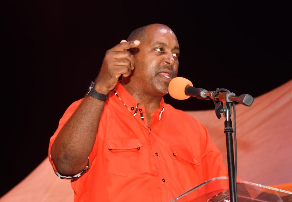 'You deserve better than zero per cent', Robinson tells public sector ...