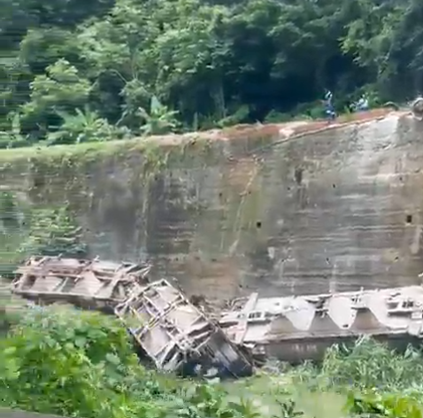 JPS says power delivery network 'extensively damaged' by derailed train ...