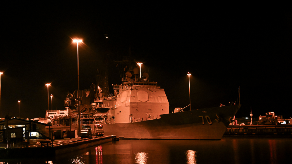 US warship enters Panama Canal, heading toward Caribbean - Jamaica Observer