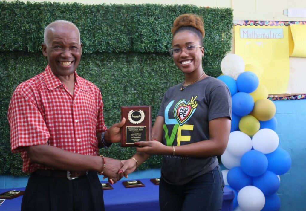 Honouring the ‘elders’ in Steer Town - Jamaica Observer