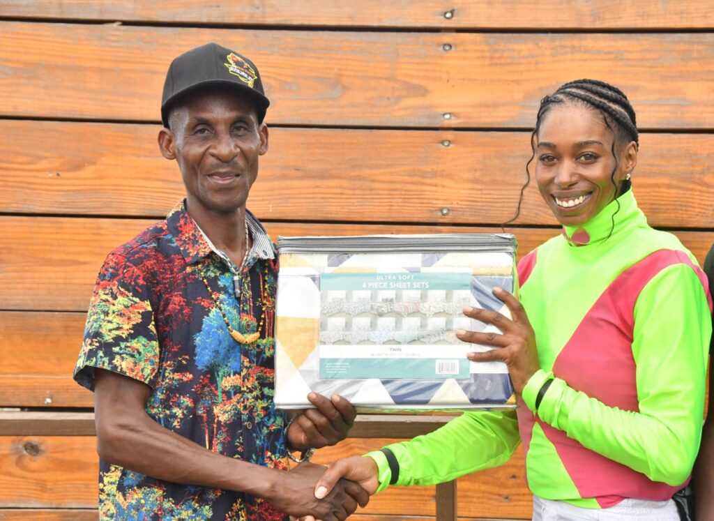 JRC pays tribute to jockey Oneil Mullings - Jamaica Observer