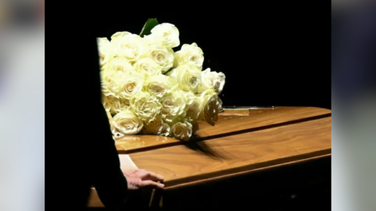 Versace leads crowds bidding farewell to Giorgio Armani - Jamaica Observer