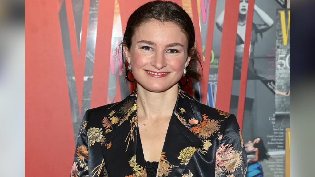 Vogue appoints Chloe Malle to replace fashion guru Wintour - Jamaica ...