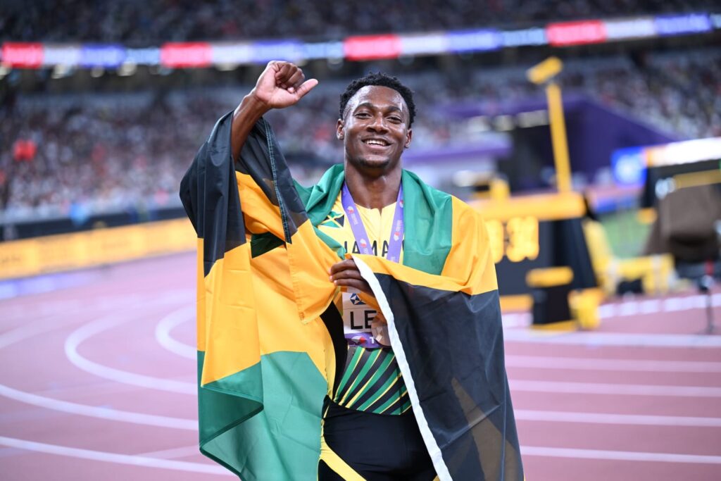 Chicken frenzy: Jamaicans flock KFC locations for 50th anniversary deal ...