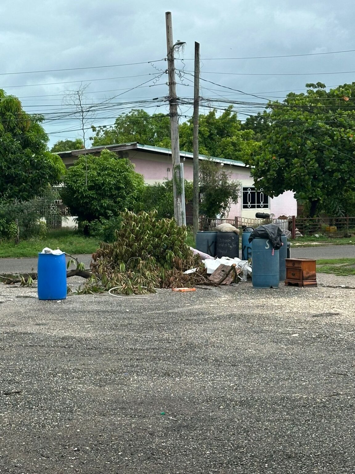 #EyeOnMelissa: Braeton residents concerned over uncollected garbage ...