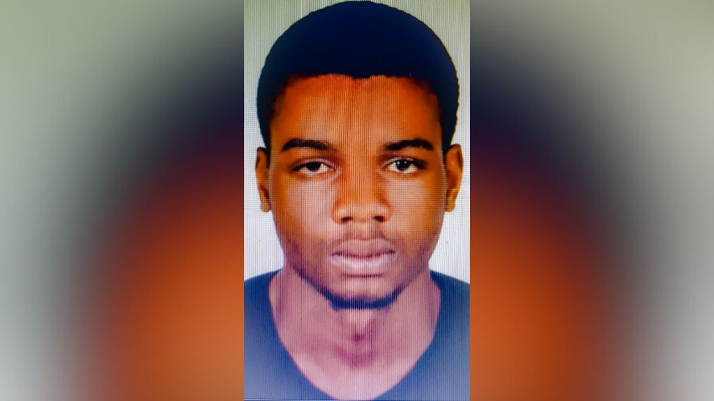 Tokyo 2025: Duplantis retains world title with new pole vault record ...