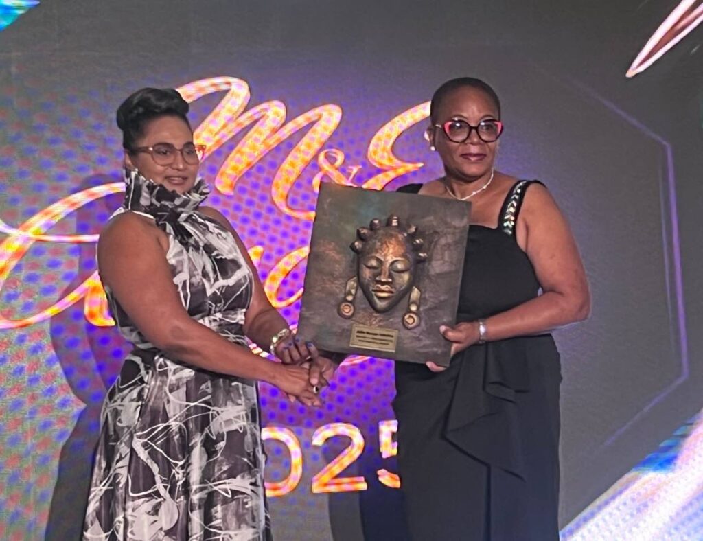 Lifespan CEO cops Woman in Manufacturing and Exporting prize - Jamaica Observer