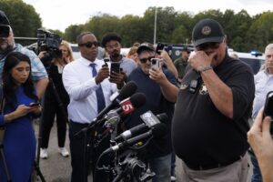 Mortimer's affair of the art - Jamaica Observer