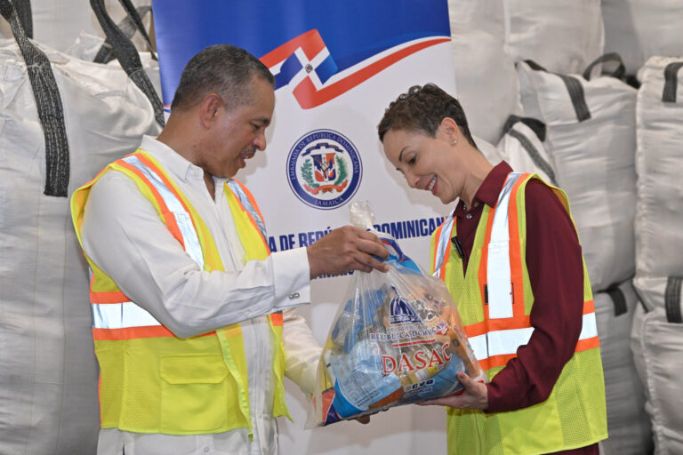 Heavy traffic in Linstead following alleged shootout - Jamaica Observer