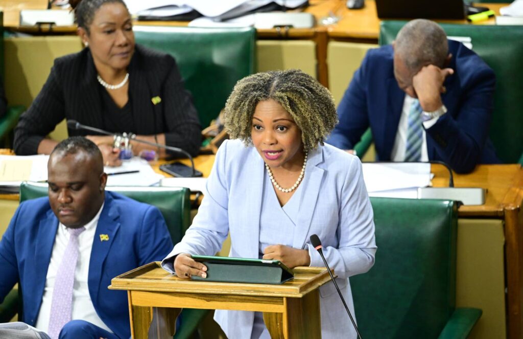 Crawford in step with Govt’s host school initiative - Jamaica Observer