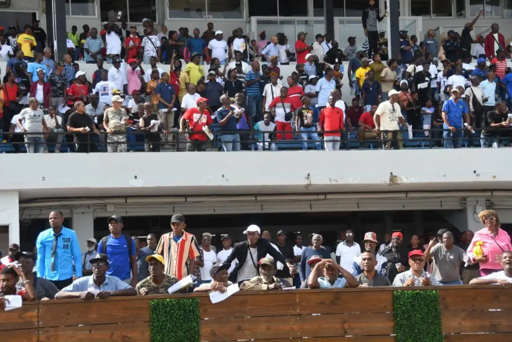 Mouttet Mile has set a commendable standard - Jamaica Observer