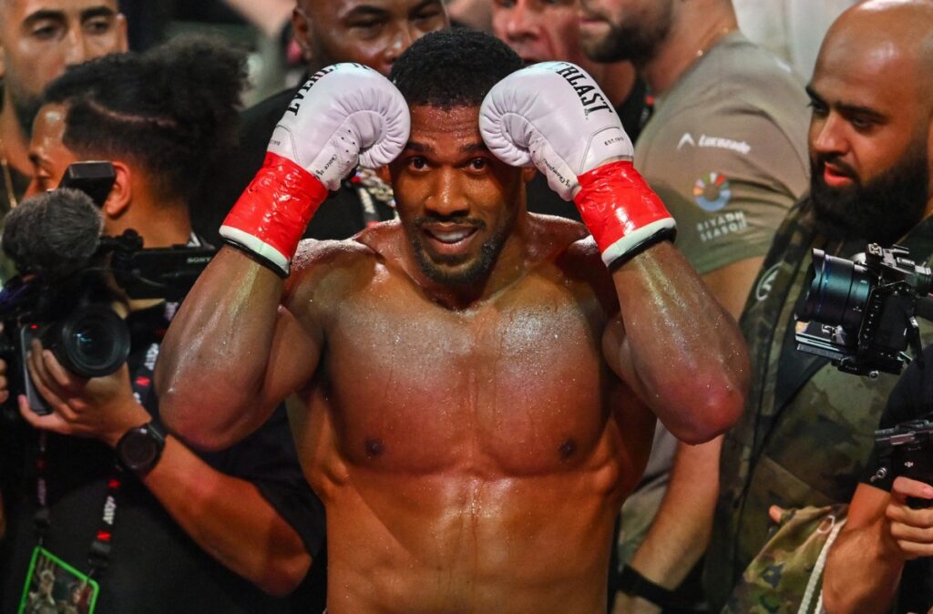 British boxer Anthony Joshua injured in Nigeria car crash—reports ...