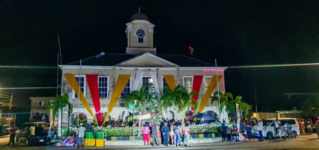 Lucea mayor defends new Christmas tree as he blasts detractors ...