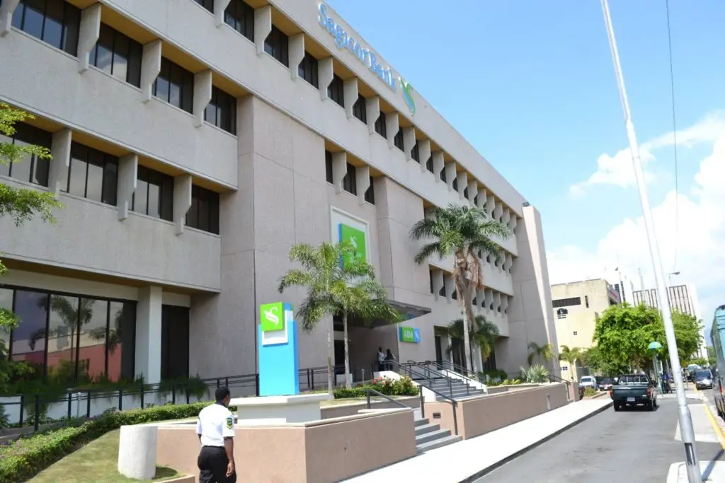 Sagicor Bank plans Apple Pay introduction - Jamaica Observer