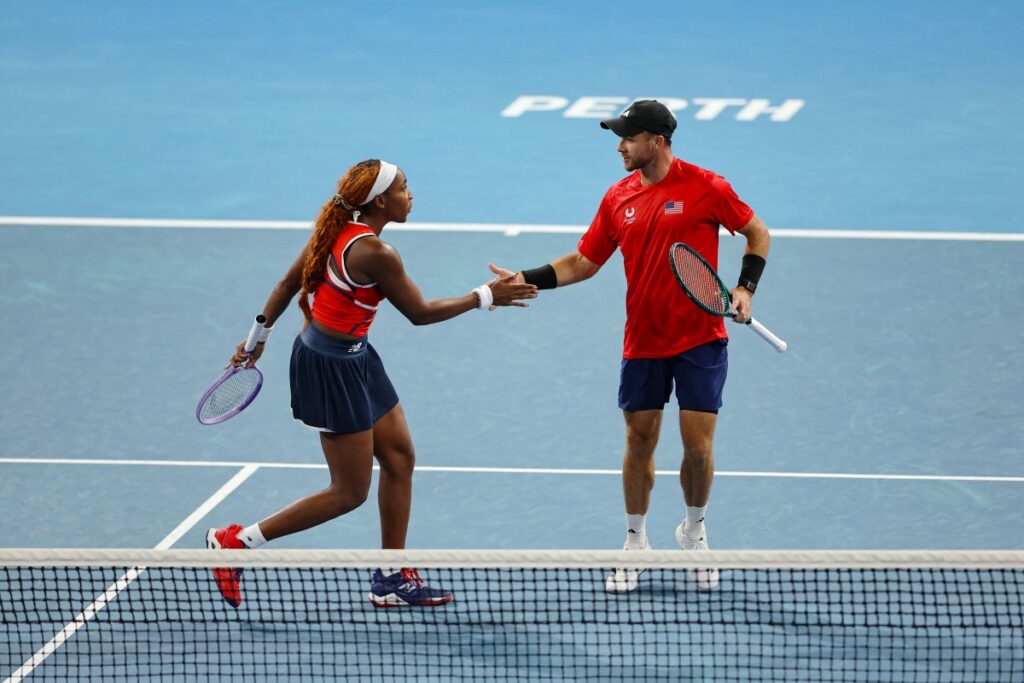 Former US Ambassador Nick Perry rings in new year in Jamaica - Jamaica ...