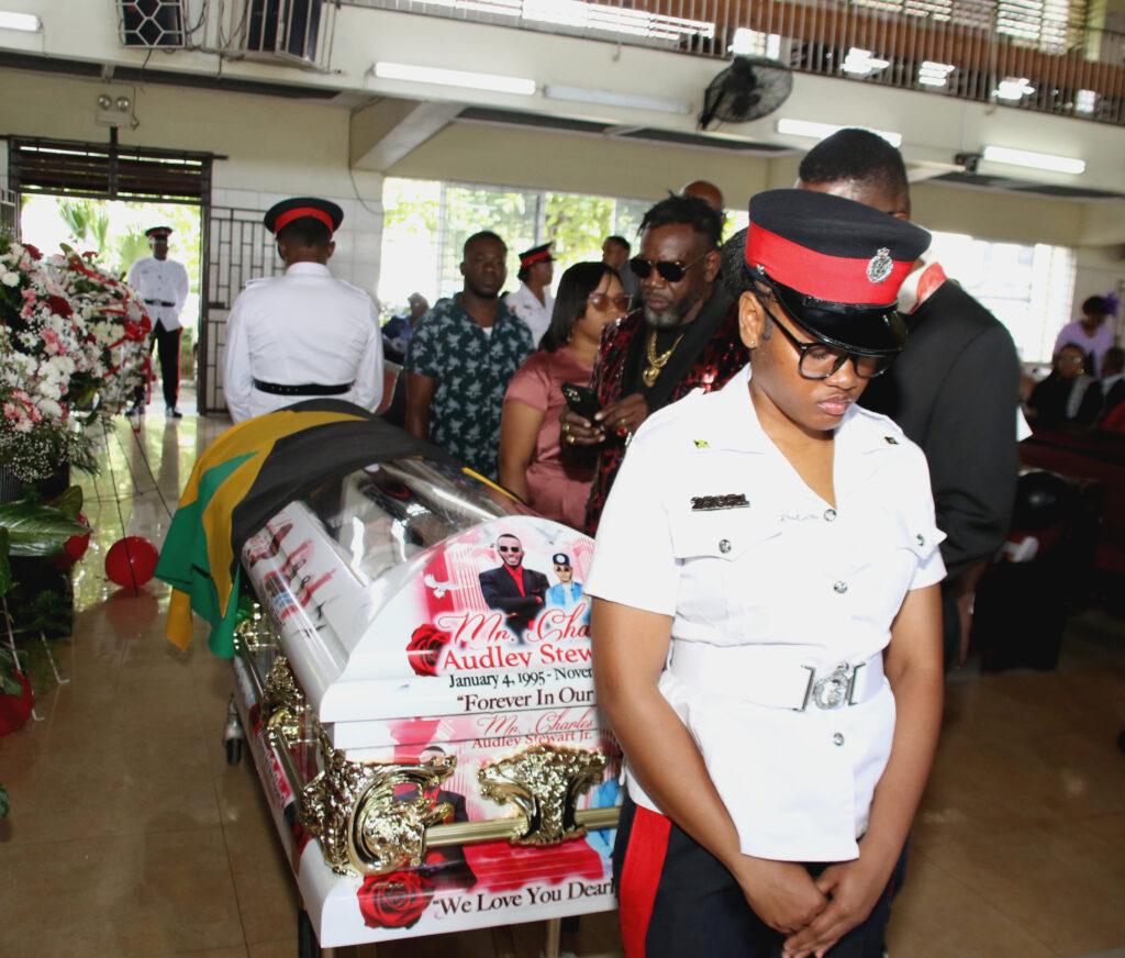 WATCH: Police federation head criticises Indecom at cop’s funeral ...