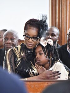 Funeral of late journalist Donald Oliver ongoing - Jamaica Observer