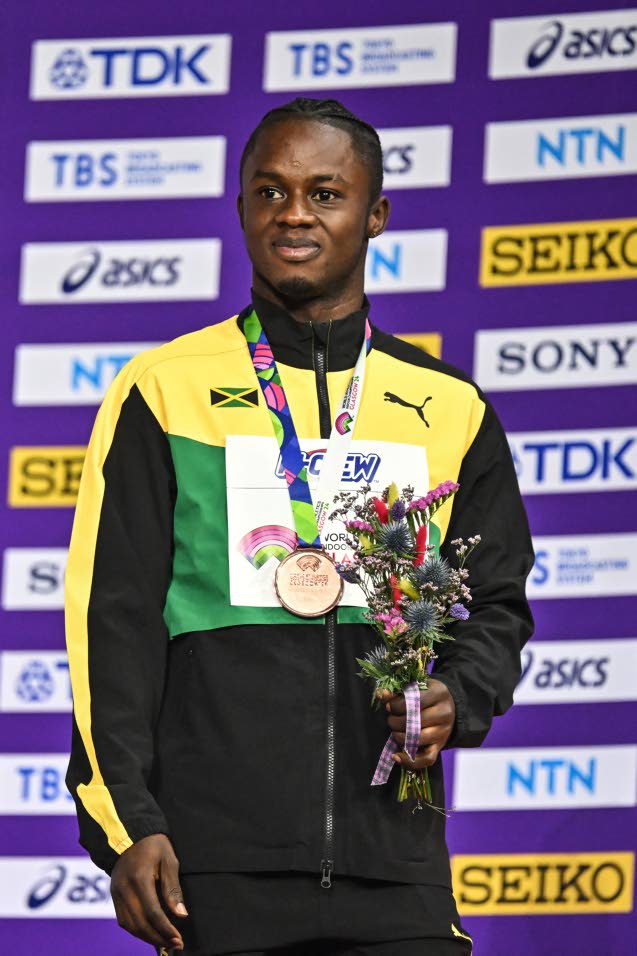 Francis urges fans to temper expectations as World Indoors squad is ...