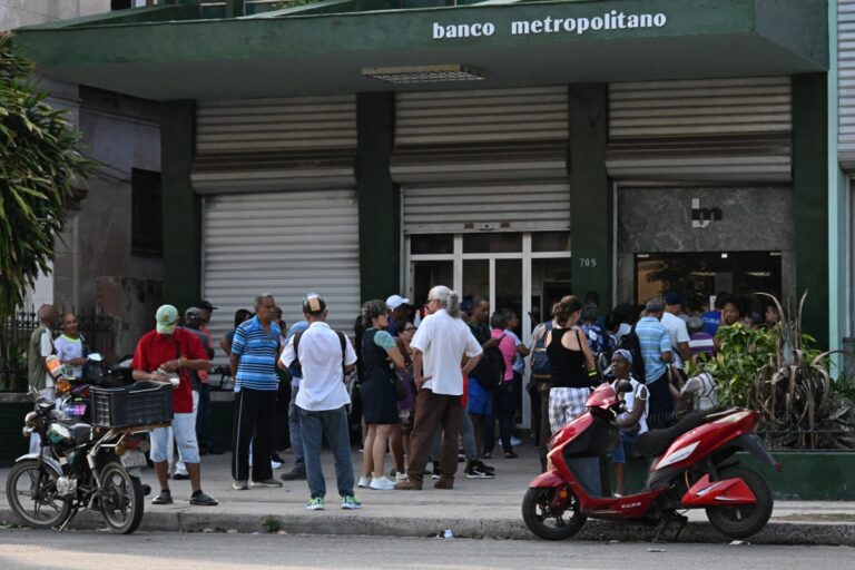 US sanctions interrupt Visa, Mastercard payments in Cuba — central bank ...