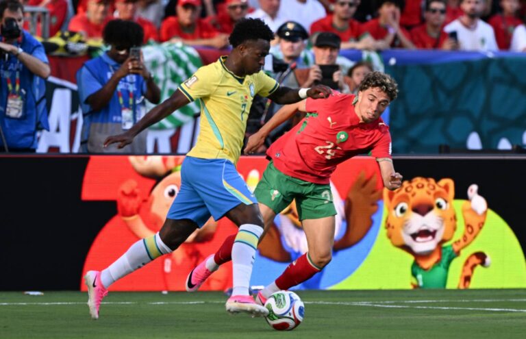 Greed or player health? 'Damaging' World Cup drinks breaks under ...